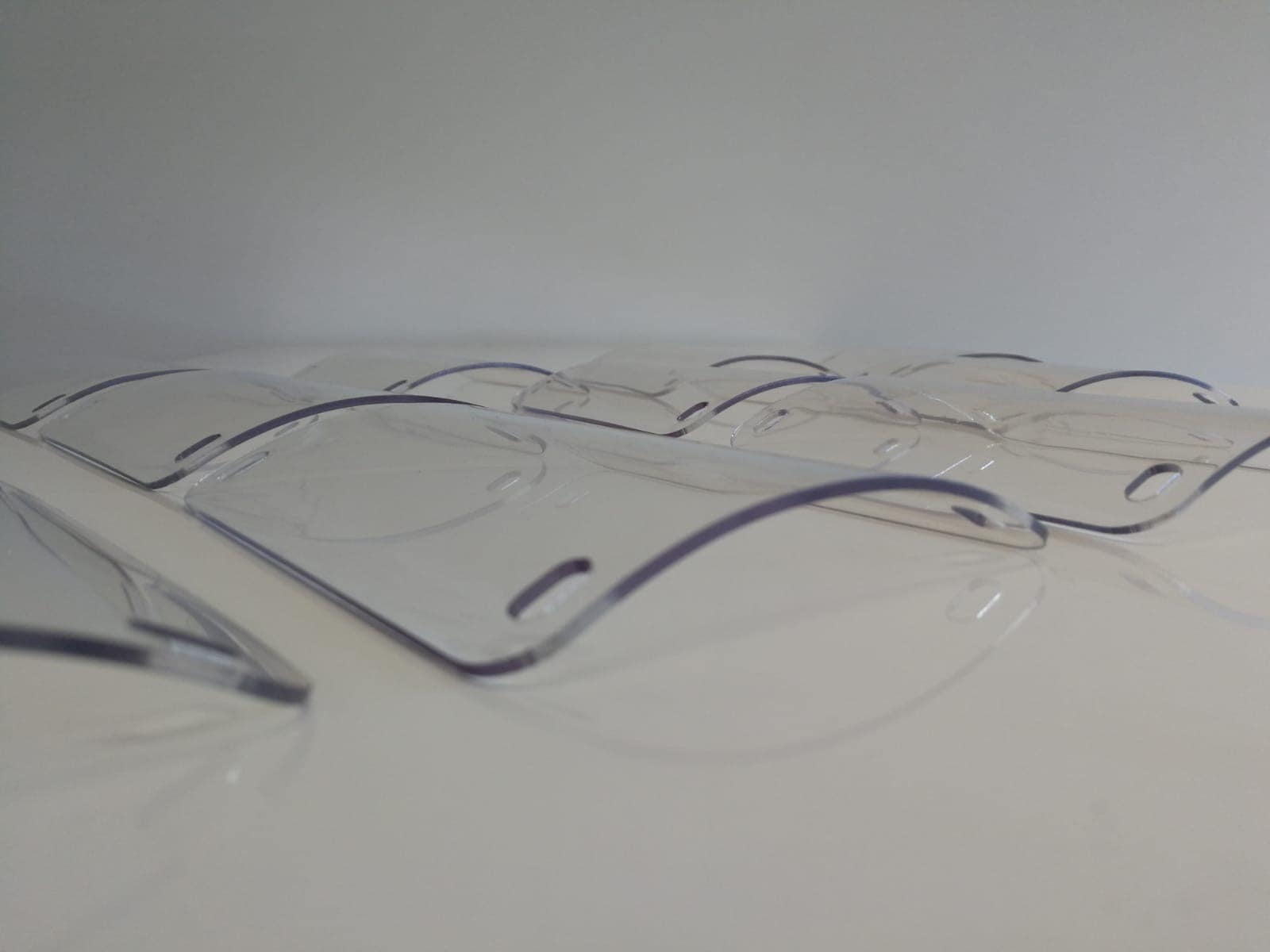 Plexiglas Buigen - Waar moet je op letten? + 5 Tips!